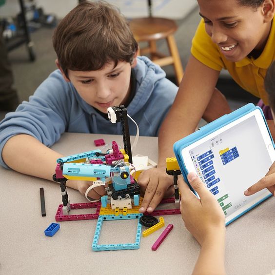 6 Fun Ideas with LEGO® MINDSTORMS® Education EV3 - Pedagogue