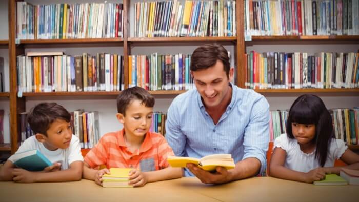 Male Teachers: Role Models in the Classroom - Pedagogue